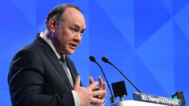 Philippine Defense Chief in Testy Exchange at Shangri-La Dialogue - The ...